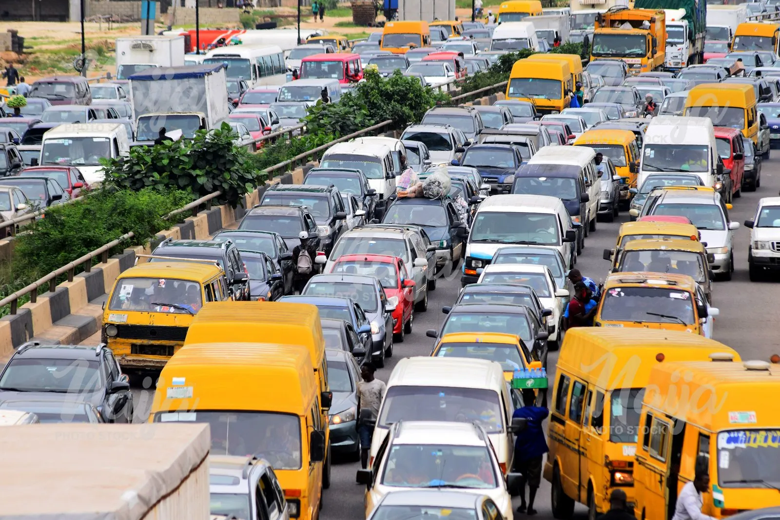 How To Survive Lagos Traffic? Tips From A Lagosian - Lagosnownow